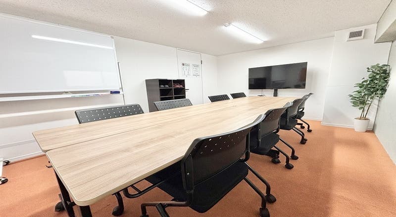 会議室（202）/成田駅から徒歩7分/駐車場/モニター付き/ホワイトボード付き/