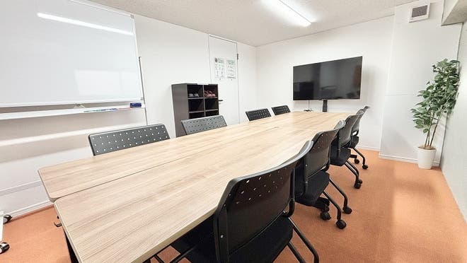 会議室(202)/成田駅から徒歩7分/駐車場/モニター付き/ホワイトボード付き/の写真1