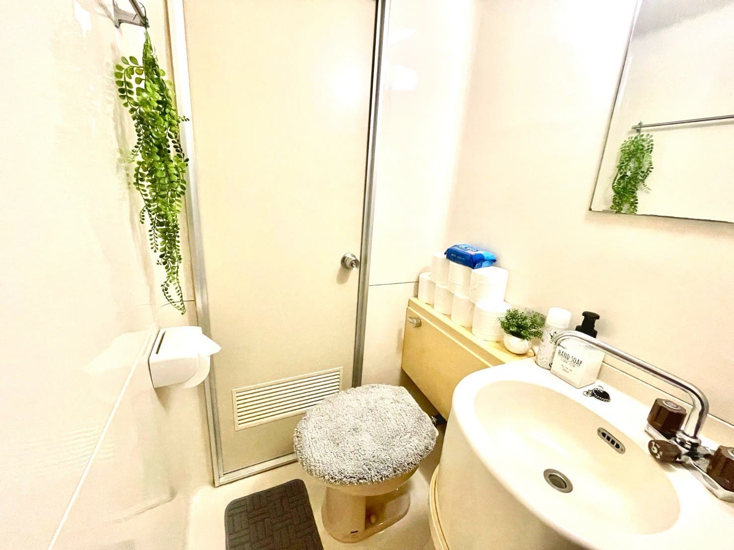 大丸錦出口正面！完全個室のワークスペース/大型モニター/Web会議/ミーティング/作業スペース/レンタルサロンの写真8