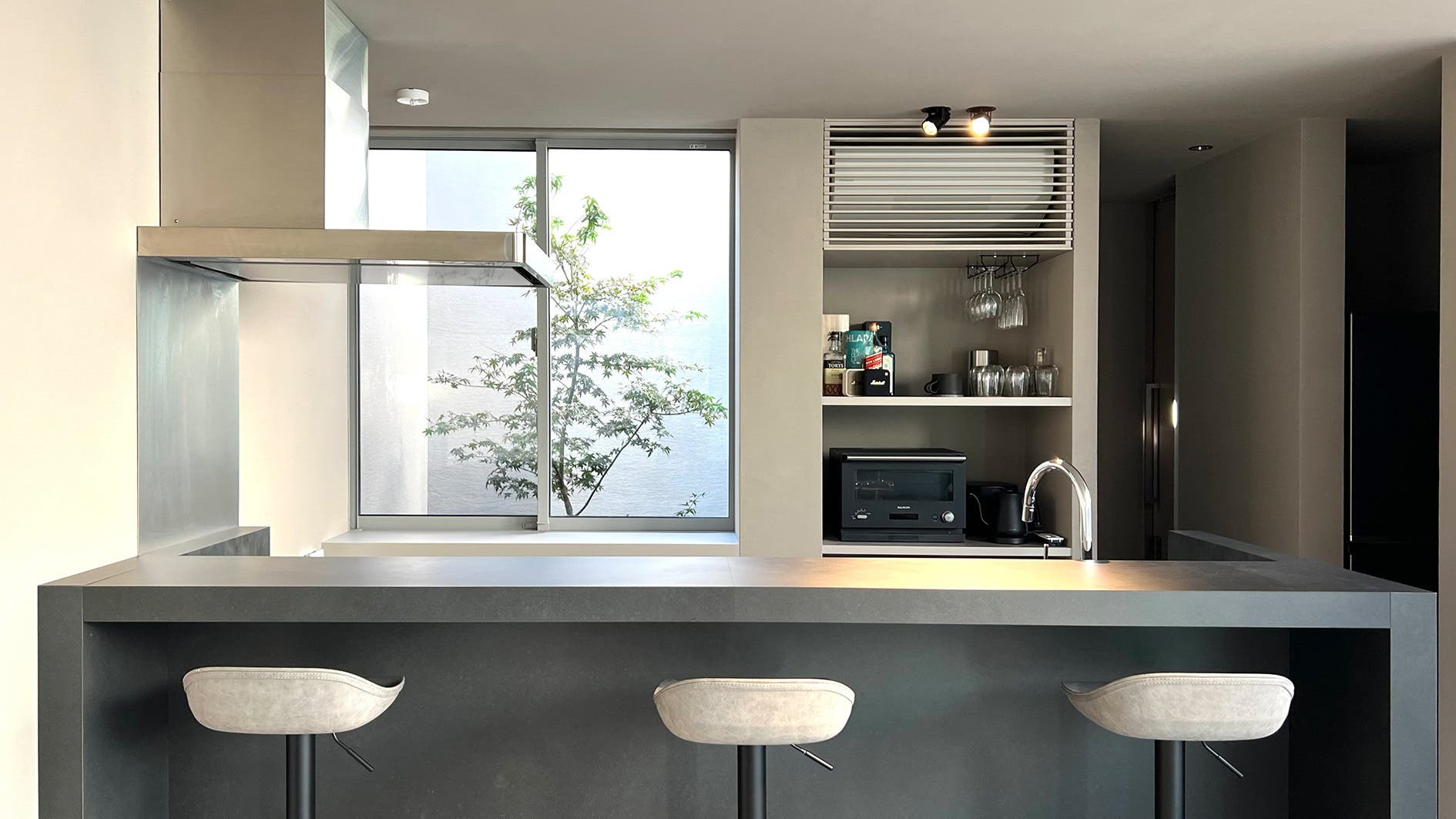 都心から1時間の”光と緑に包まれる美空間“の写真4