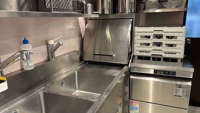 【飲食店営業許可有り】≪製造・試作に!プロ仕様の厨房機器がある本格キッチン!丸太町駅徒歩7分!≫の写真2