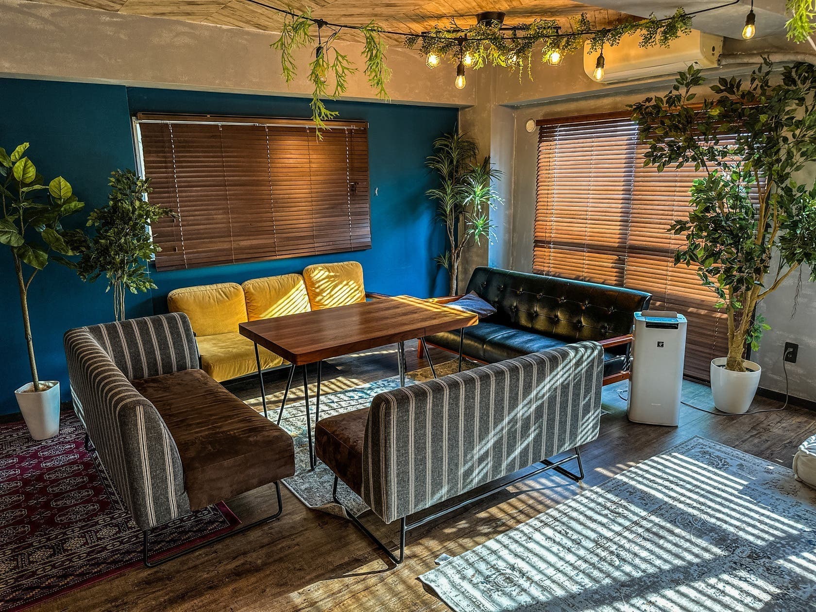 🌻新宿駅徒歩1分🌻ヴィンテージ風大人数スペース✨最上階で陽当たり抜群❗️立地最強❗🎉飲み会🍻打ち上げ🎊の写真6