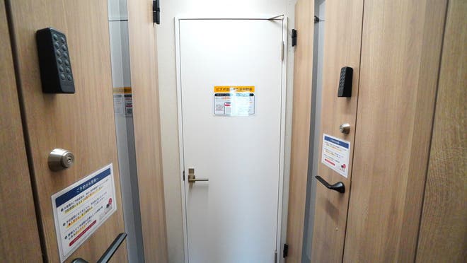 <ビズボ会議室五反田駅前>浅草線徒歩1分・JR徒歩3分🚃光回線Wi-Fi📶プロジェクター🎥会議/商談/ワークショップ/撮影の写真9