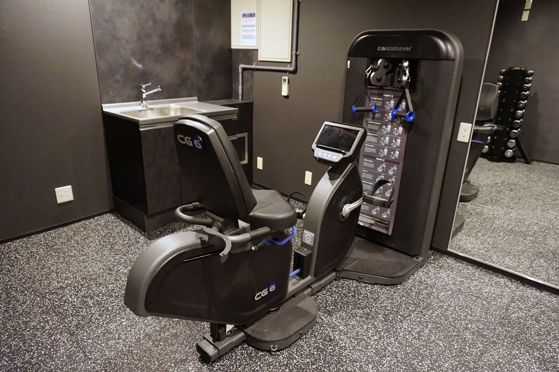 【下高井戸駅直結！】完全個室レンタルジム-何人で利用しても追加料金なし/パーソナルトレーニング利用OKの写真3