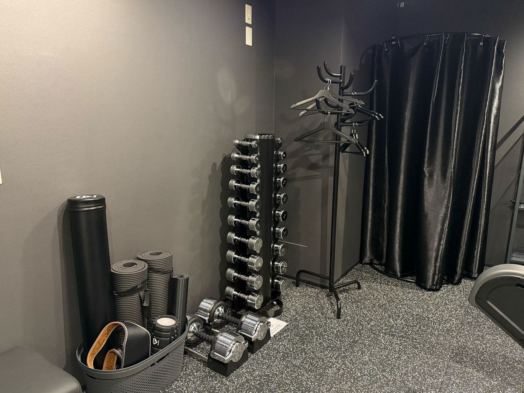 【下高井戸駅直結！】完全個室レンタルジム-何人で利用しても追加料金なし/パーソナルトレーニング利用OKの写真4