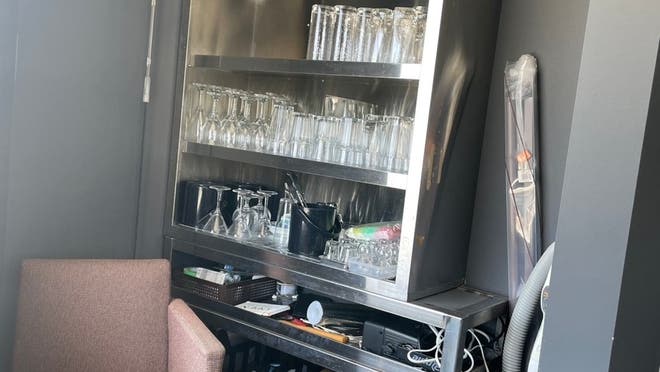 淡路島の淡路市の中心地にある元BAR店舗のレンタルスペースの写真8