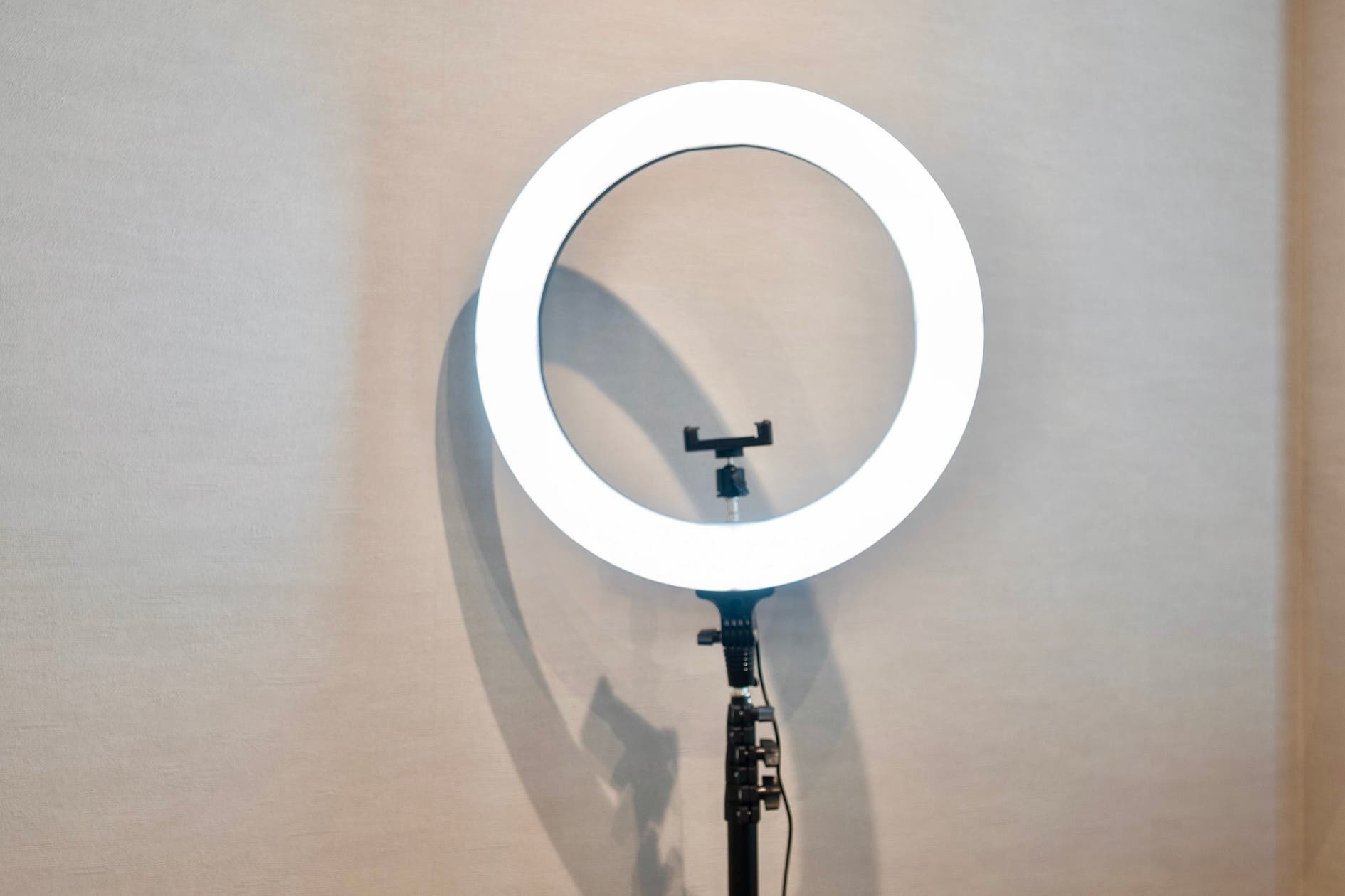 池袋駅4分🚃24H/最大18名着席🎉大型スクリーン🎬映画・大人気ゲーム機🎮おしゃれなケータリング♪の写真10