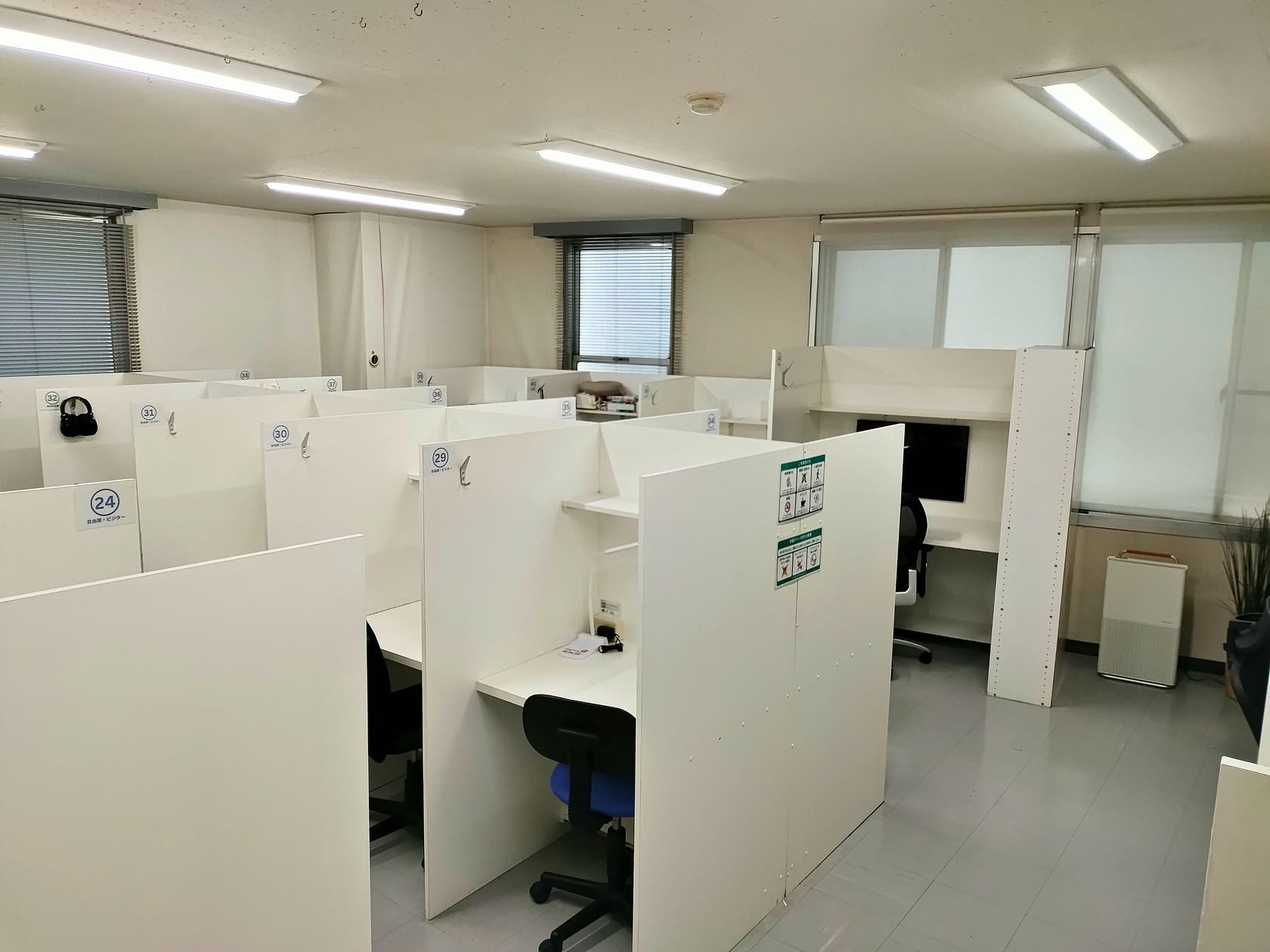 【まなびステーション厚木】PCエリア 6番席の写真5