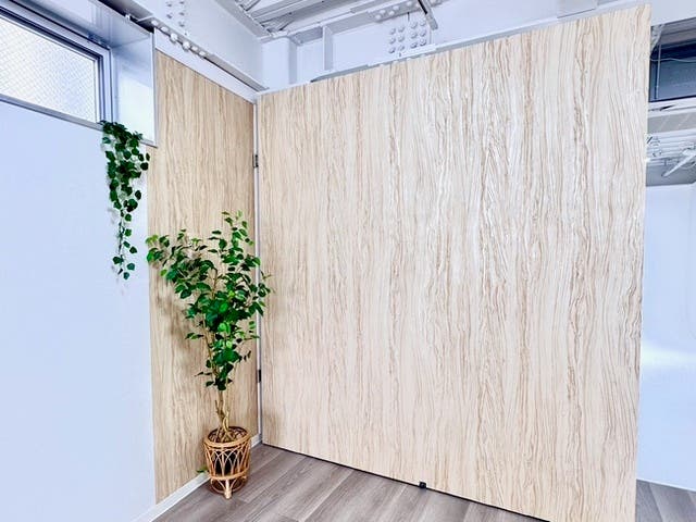 渋谷7分✨壁1面窓で採光◎明るい室内｜パーティーもOK🎉｜撮影機材無料の大型スタジオの写真11