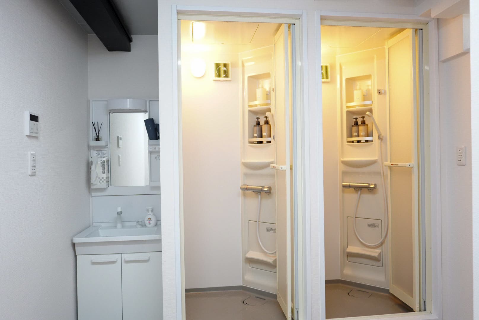 全天候型屋内施設　運動会や大人数での利用に最適の写真16