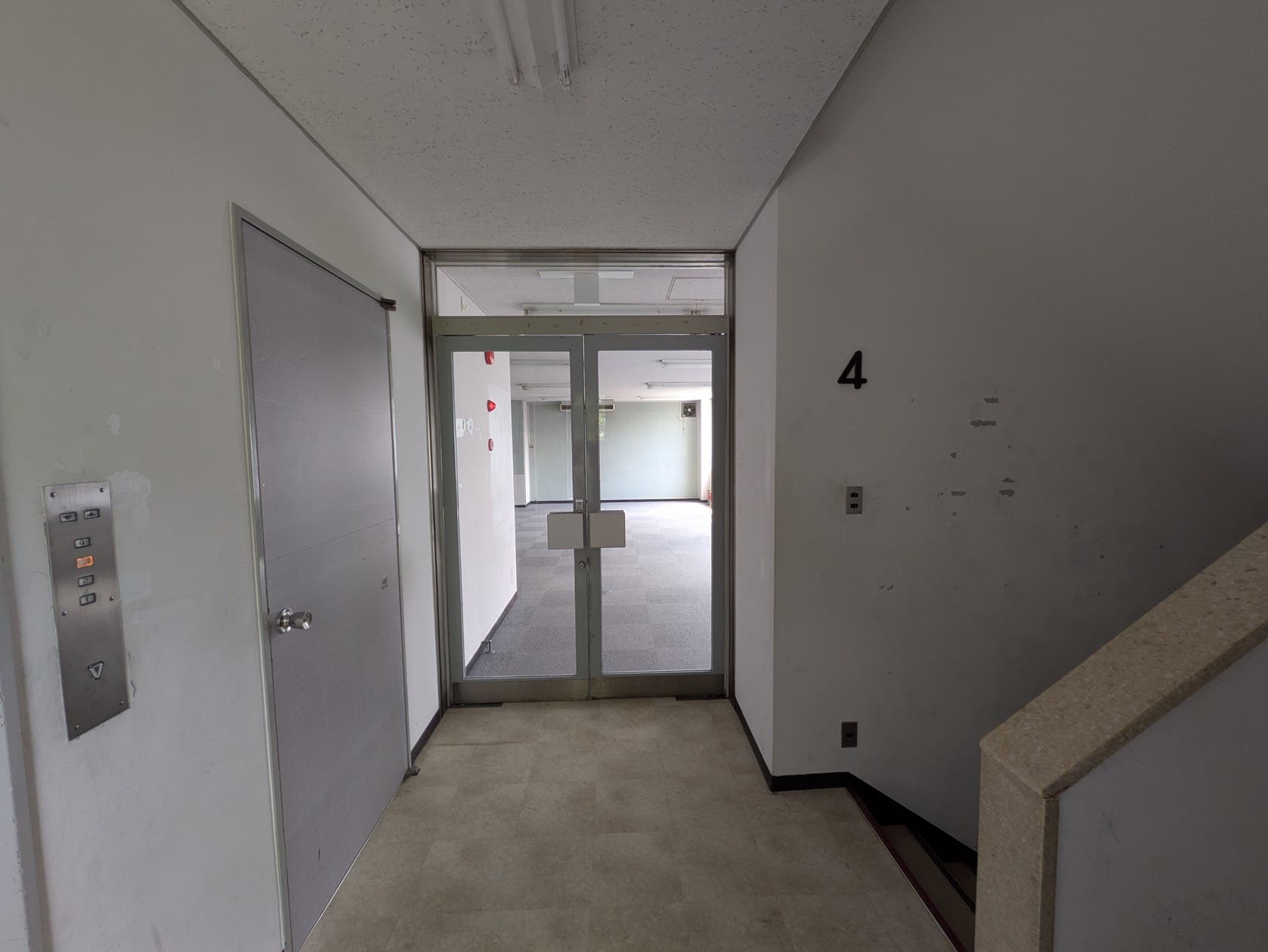 郡山駅から徒歩9分の多目的スペースの写真2