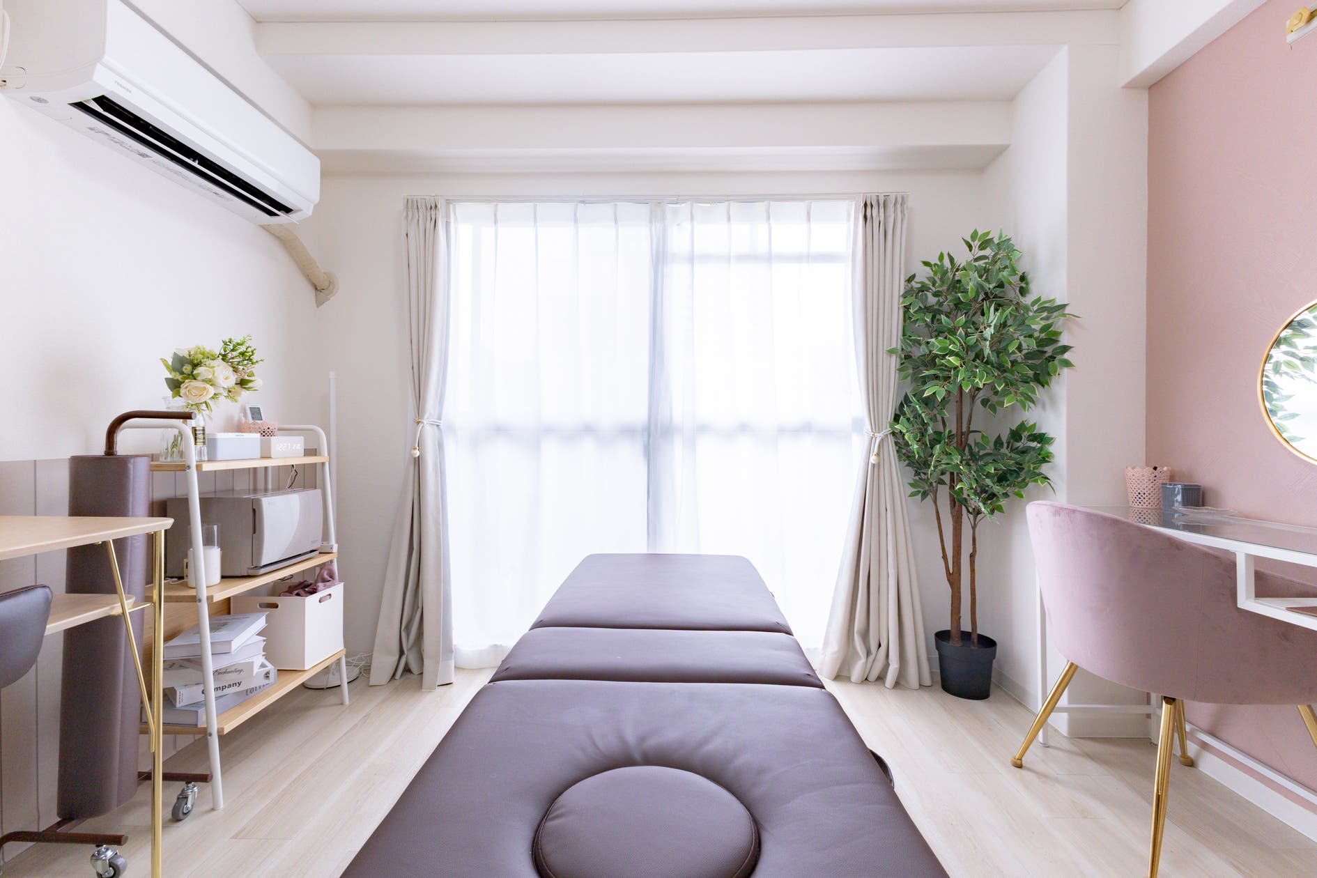 🎊Newオープン！新大阪駅徒歩5分のおしゃれサロン🎉完全個室の落ち着いたサロンです！の写真6