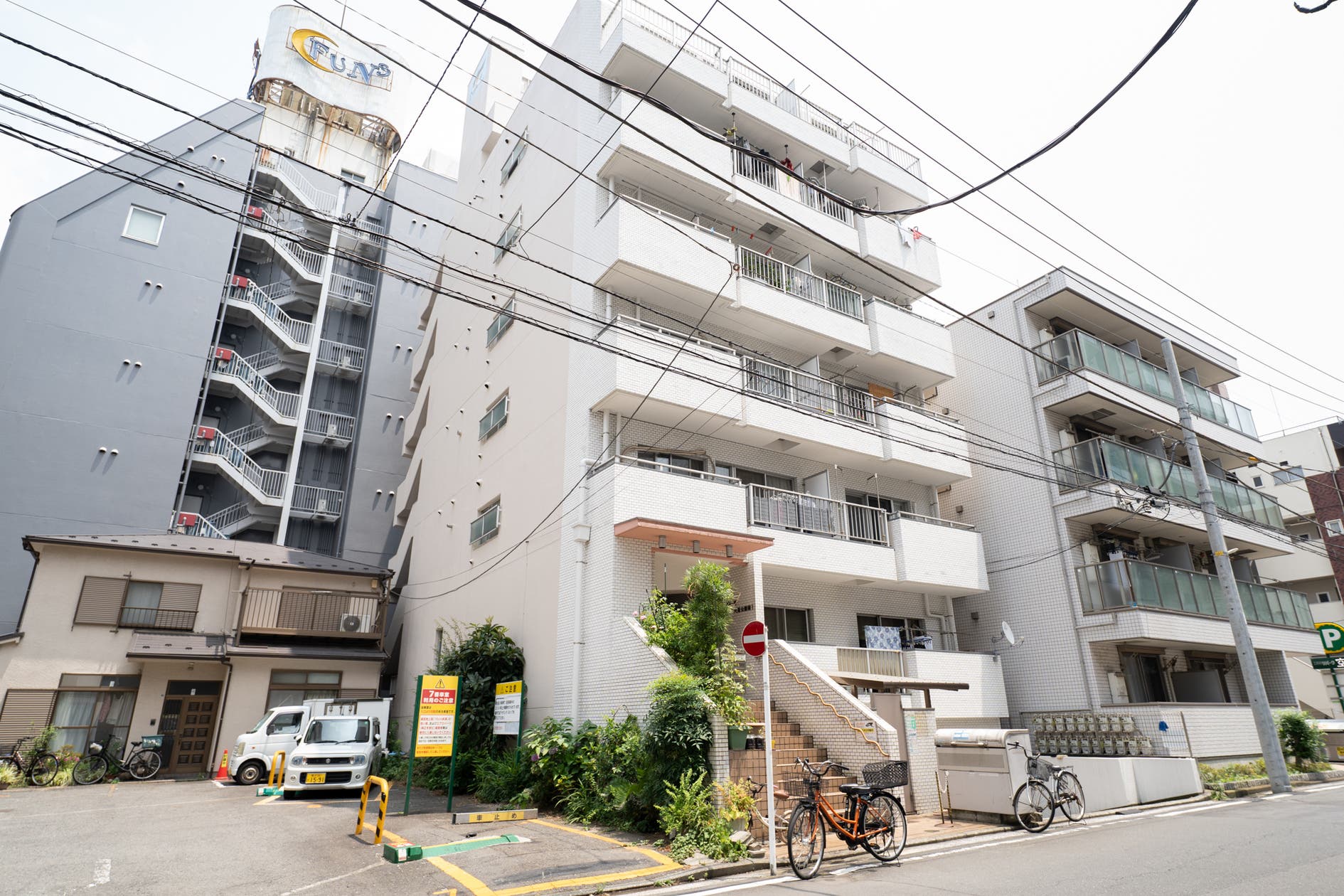 【冬季割⛄エリア最安】横浜関内フルリノベ済きれいなスタジオ｜5.7ｍ鏡・更衣室・モニター完備｜24時間営業中の写真19