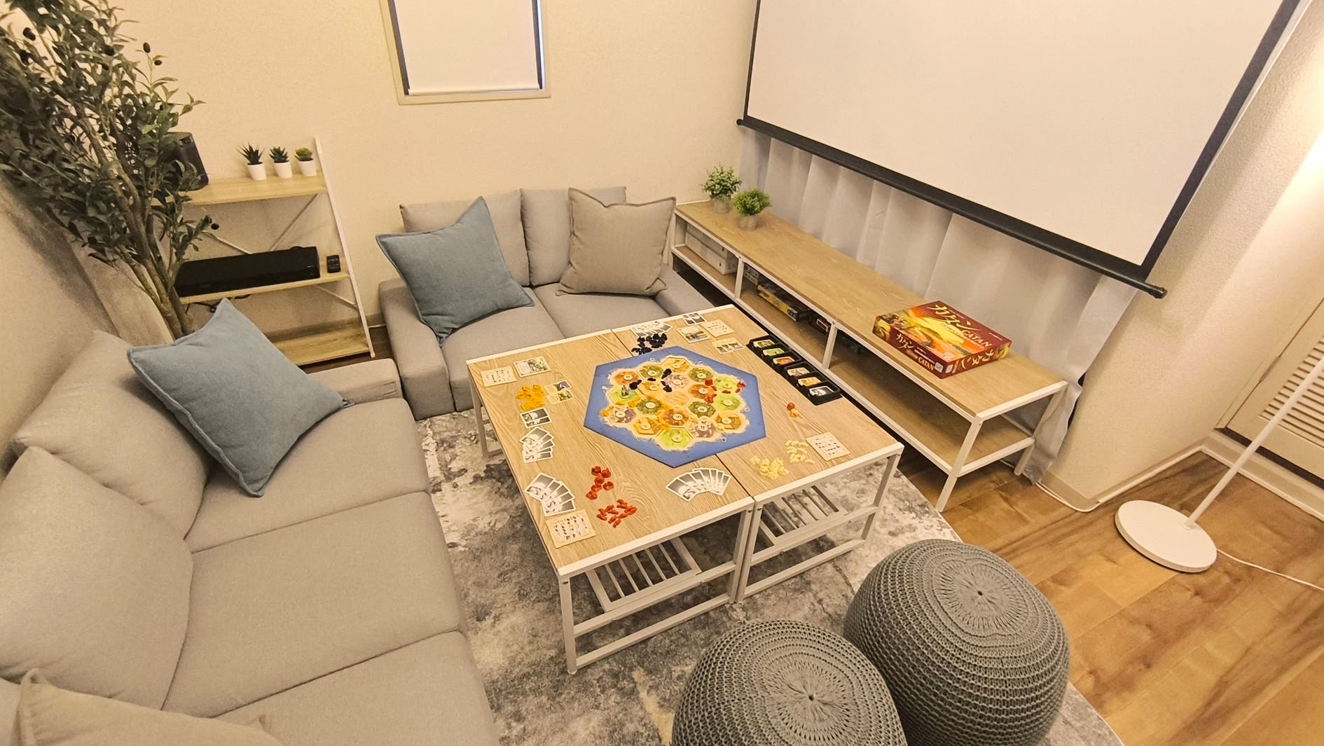 北欧🩵と猫🐱のまったり空間☕大迫力プロジェクターで映画デート💕‪の写真2