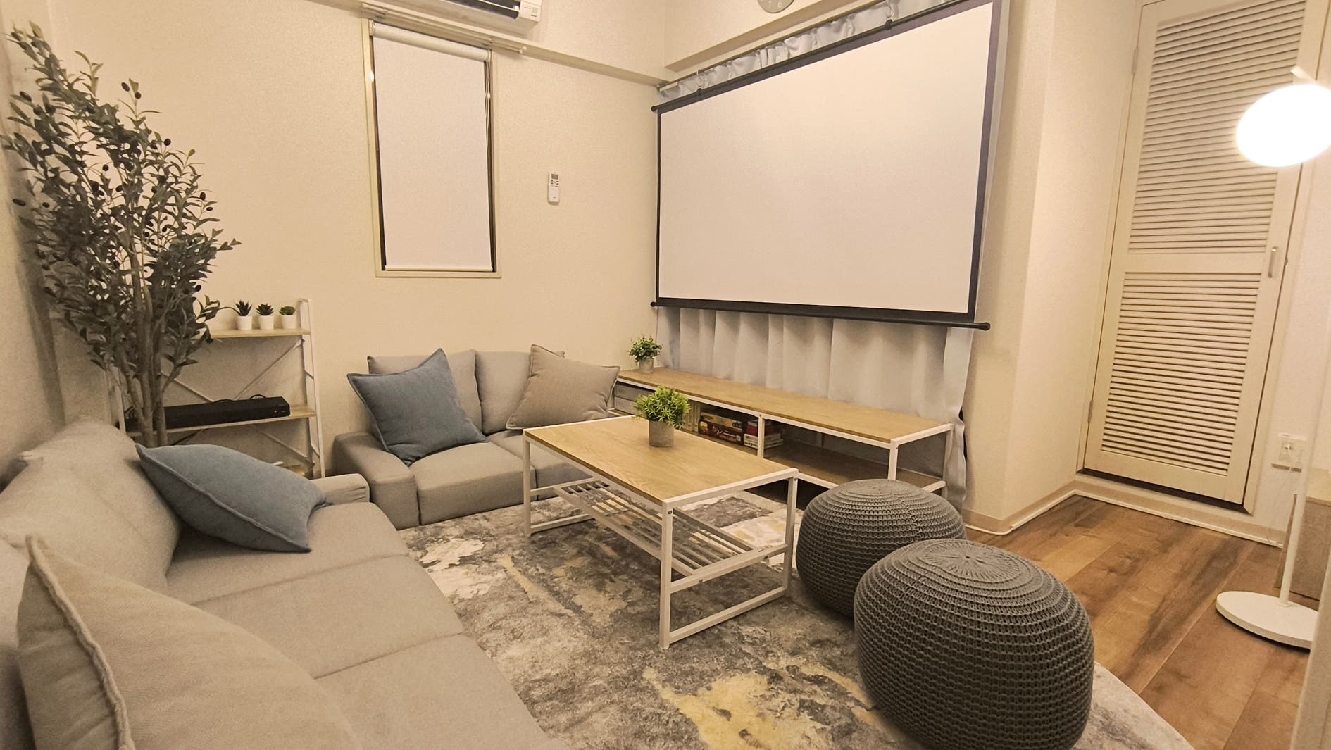 北欧🩵と猫🐱のまったり空間☕大迫力プロジェクターで映画デート💕‪の写真7