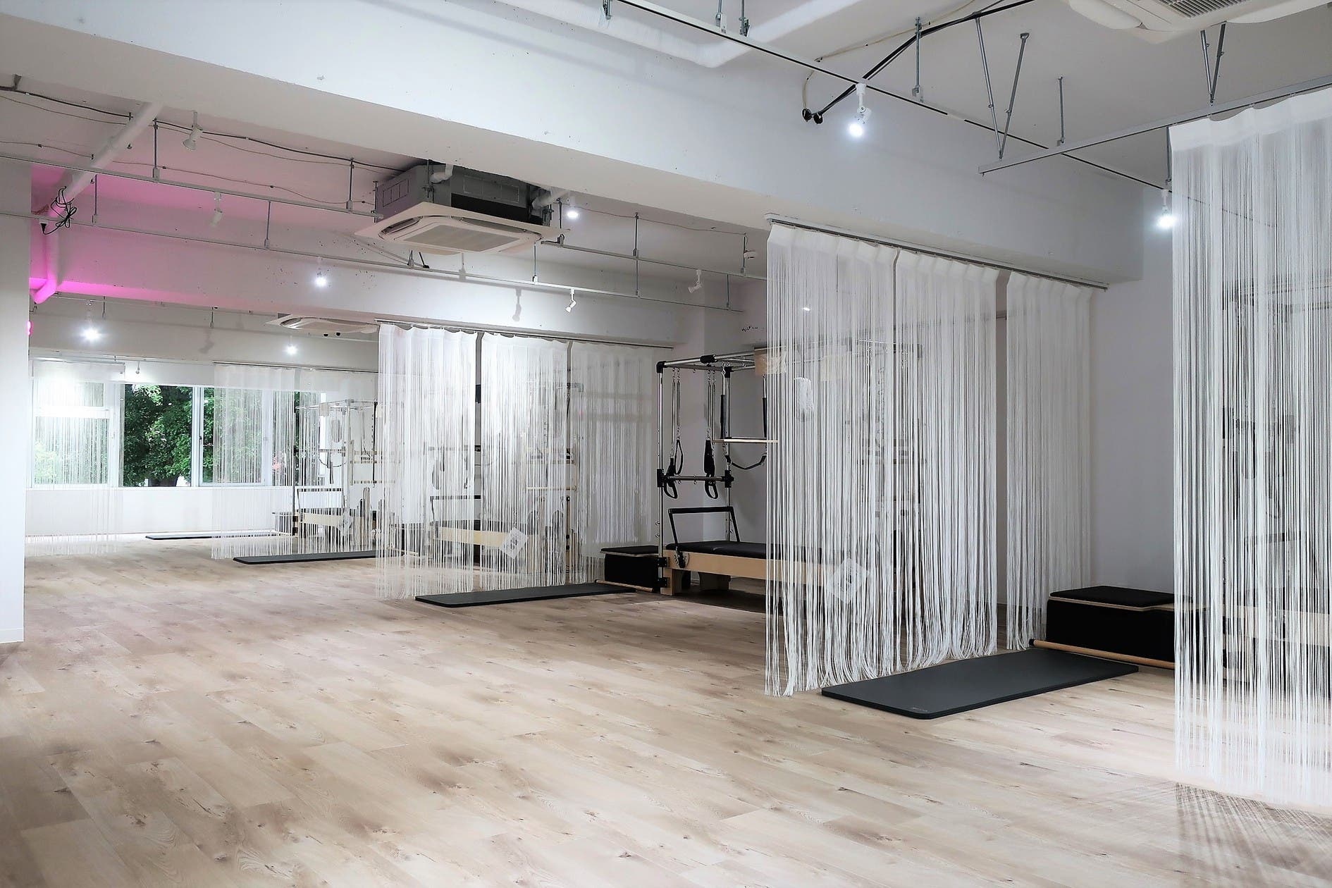 【ブース②】 ピラティスマシン完備 関内駅1分🚃160㎡の広々空間/明るい綺麗なスタジオ🌈マット/ボール/リング充実設備の写真4