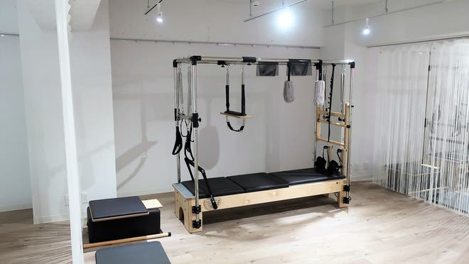 【ブース②】 ピラティスマシン完備 関内駅1分🚃160㎡の広々空間/明るい綺麗なスタジオ🌈マット/ボール/リング充実設備の写真3