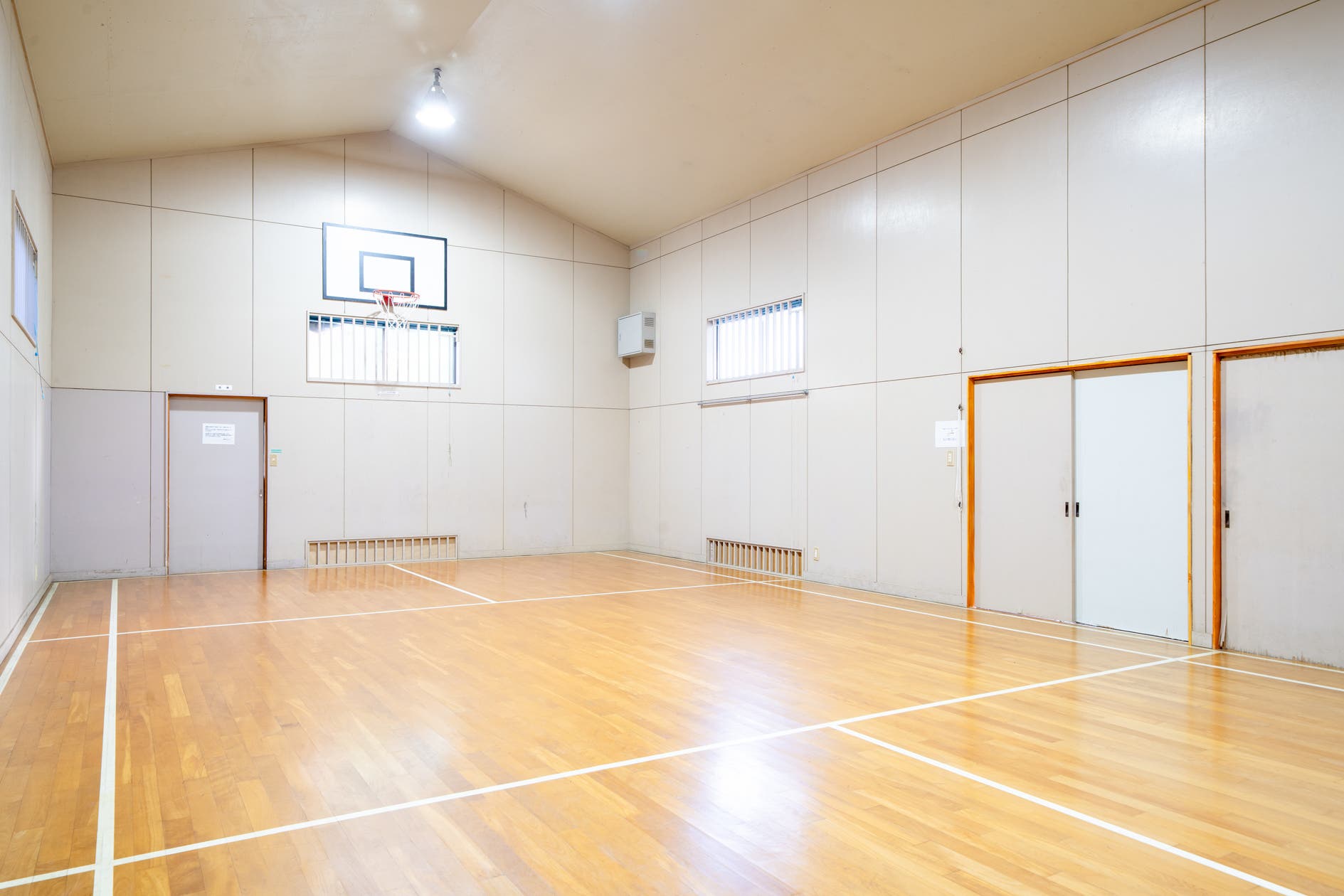 千葉県柏市にある小さな貸し切り体育館。バレーボールやダンス、セミナーなど様々な用途でご利用可能！の写真2