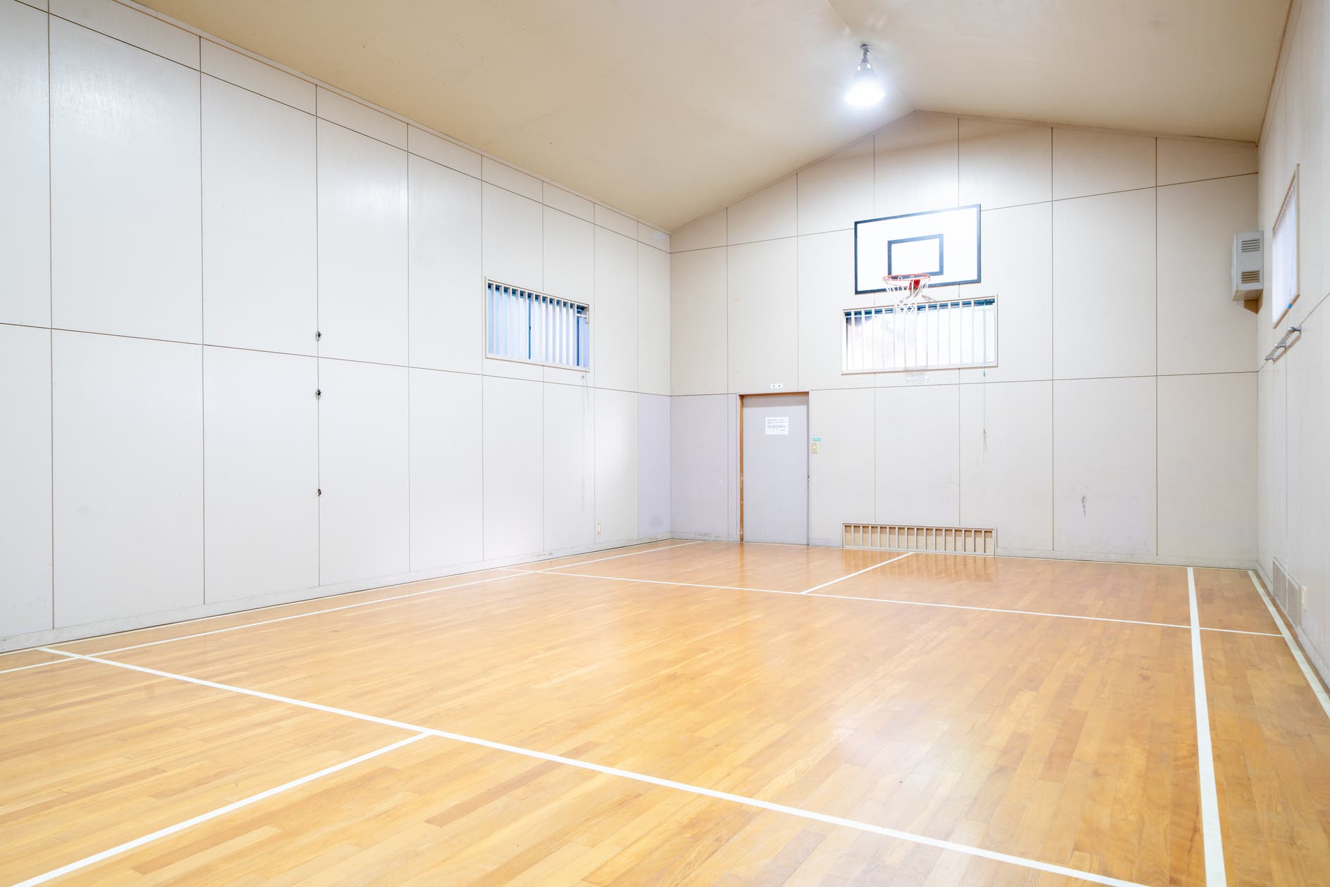 千葉県柏市にある小さな貸し切り体育館。バレーボールやダンス、セミナーなど様々な用途でご利用可能！の写真3