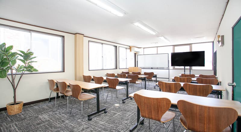 新潟駅5分!/最大20名/会議/セミナー/面接/懇親会/ボドゲ/女子会で利用可/飲食お酒可/GS貸会議室・新潟店３０１