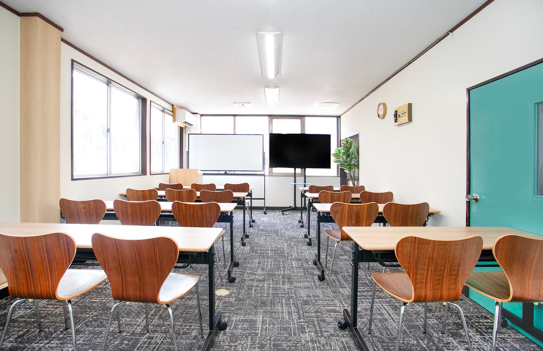 新潟駅5分!/最大20名/会議/セミナー/面接/懇親会/ボドゲ/女子会で利用可/飲食お酒可/GS貸会議室・新潟店３０１の写真5