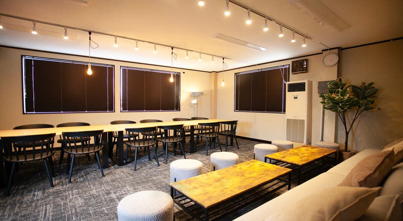 新潟駅5分!/最大24名/パーティー/会議/セミナー/懇親会/ボドゲ/女子会で利用可/飲食お酒可/GS貸会議室・新潟店３０２
