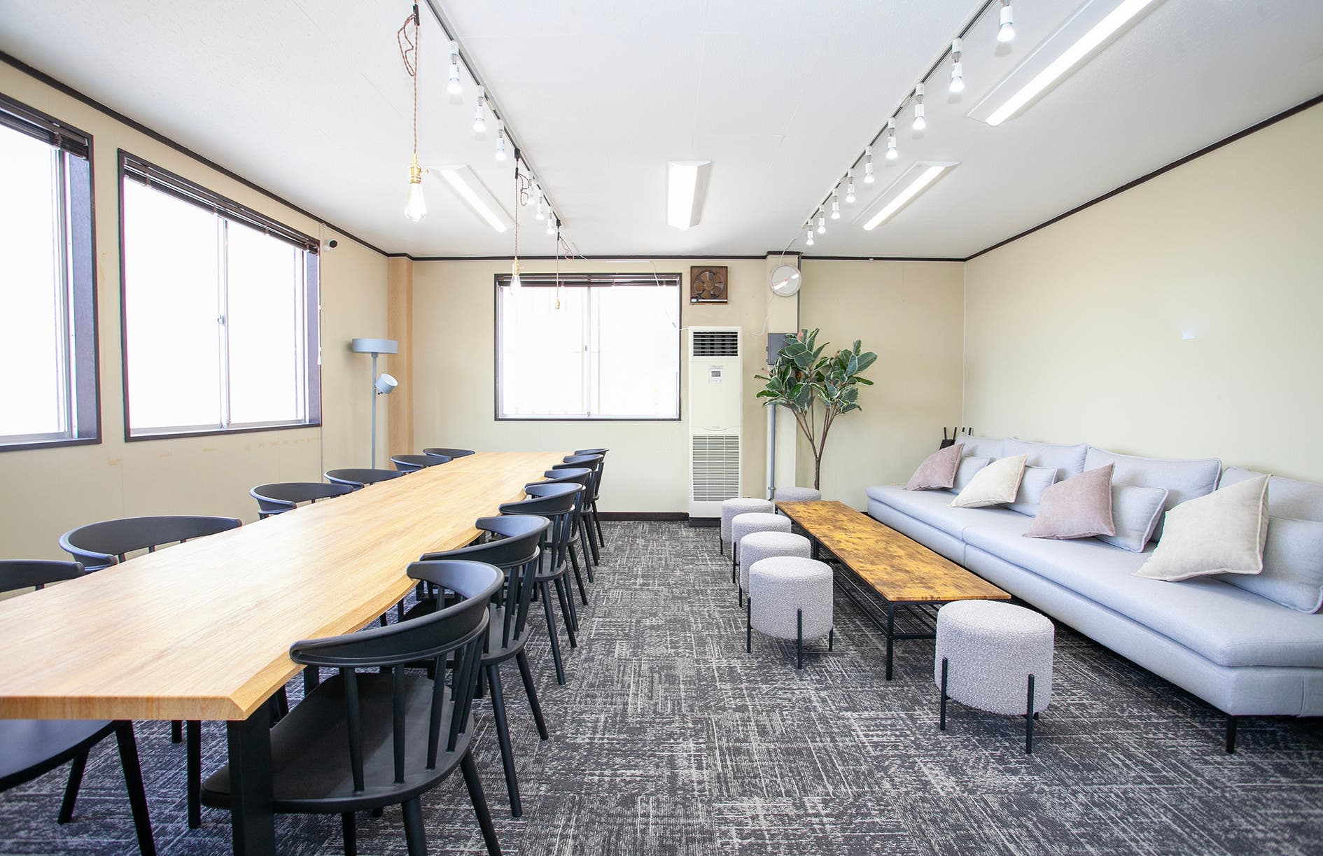 新潟駅5分!/最大24名/パーティー/会議/セミナー/懇親会/ボドゲ/女子会で利用可/飲食お酒可/GS貸会議室・新潟店３０２の写真3