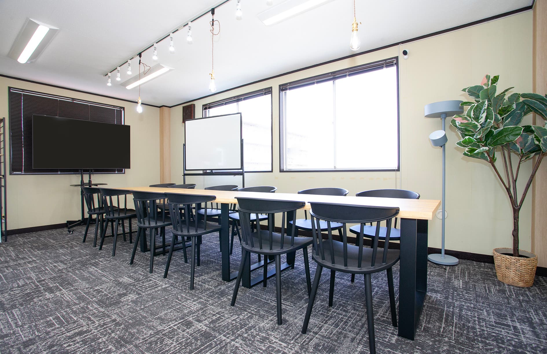 新潟駅5分!/最大24名/パーティー/会議/セミナー/懇親会/ボドゲ/女子会で利用可/飲食お酒可/GS貸会議室・新潟店３０２の写真15