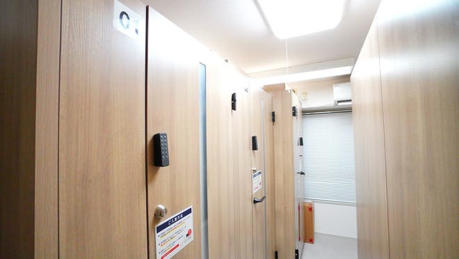 <ビズボ新宿三丁目駅前2nd No.2>新宿三丁目駅E1出口徒歩1分🚃【換気ファン付完全個室】光回線Wi-Fi📶電源🔌の写真6