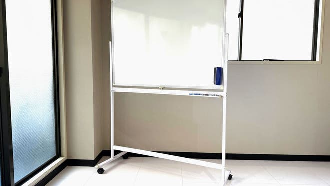 【レビュー割🌸】GOZAR会議室 新宿御苑3F|新宿御苑前駅2分|🎤セミナー・会議に最適🎉の写真10