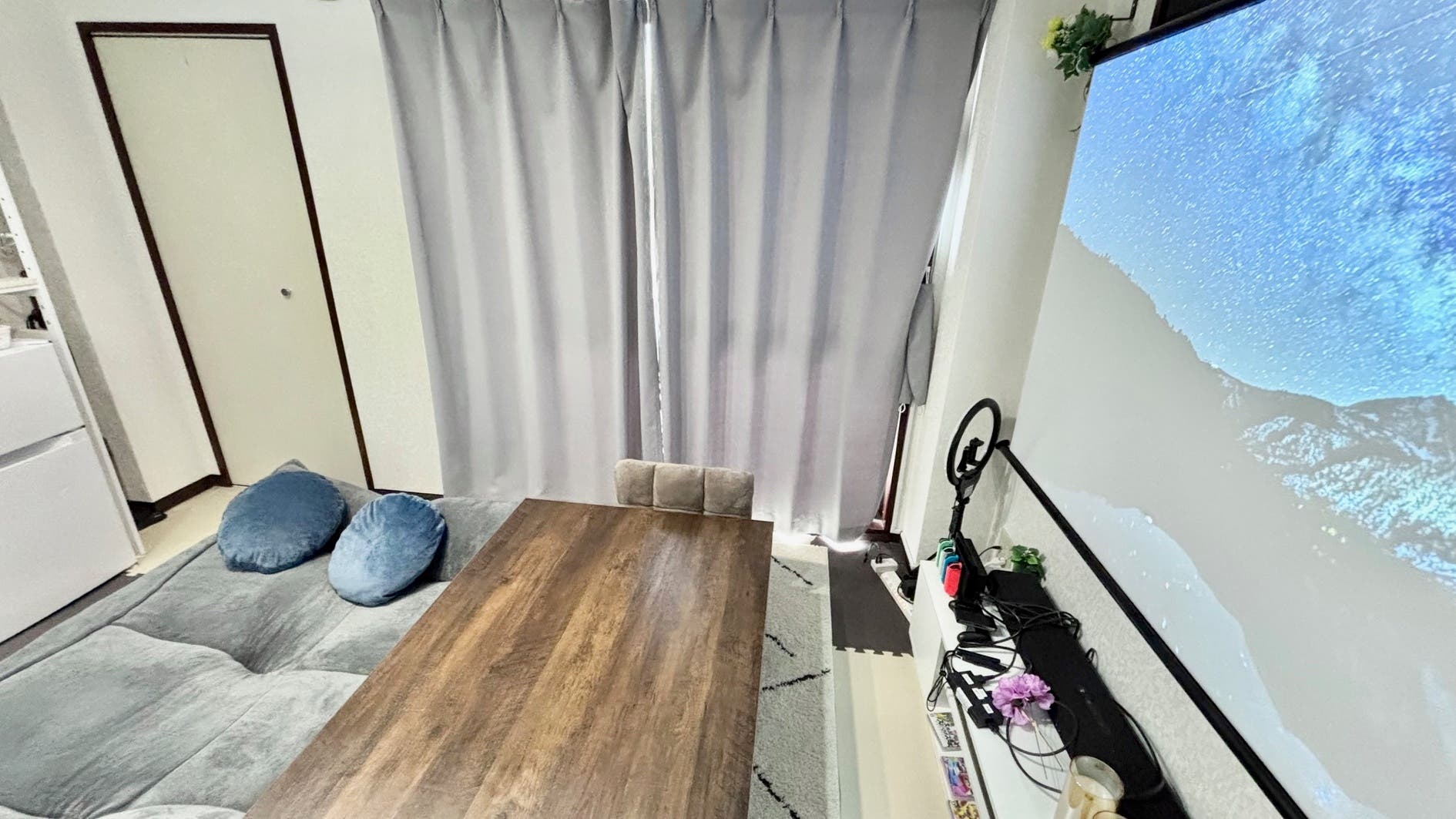 デートに人気❣️淡路駅２分🔥「寛（くつろぎ）」空間誕生❣️80㌅スクリーンでマイ映画館🎞️ドルビー＆マットレスソファ🌟の写真3