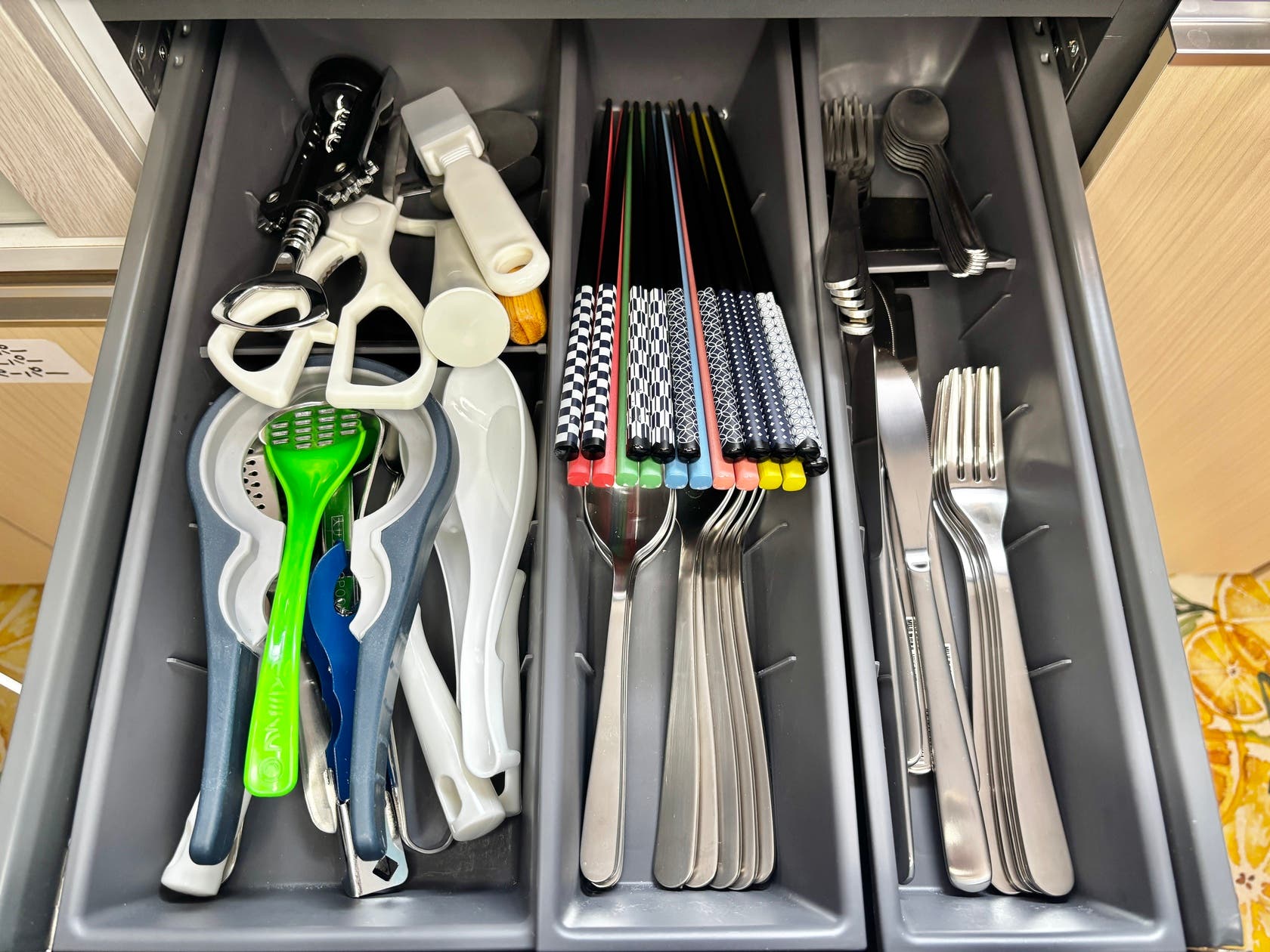 5F・まるまるんち】音量声量制限なし😆大画面75型📺🤩ボードゲーム😊オプション料金なし😊監視カメラなし😍便利な繁華街の写真13