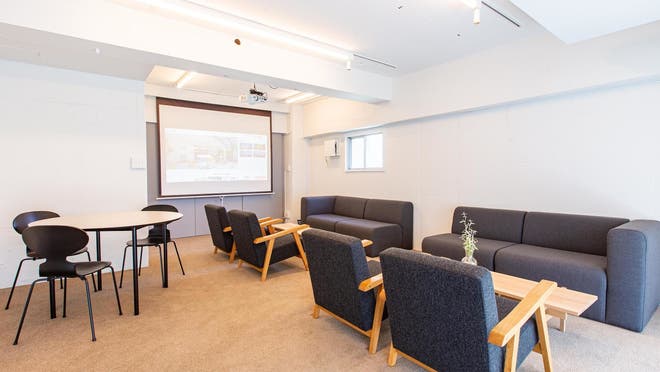 【目黒駅徒歩1分 / -ROOM1-】会議・セミナーに / Wi-Fi・プロジェクター・スクリーンも完備の写真3