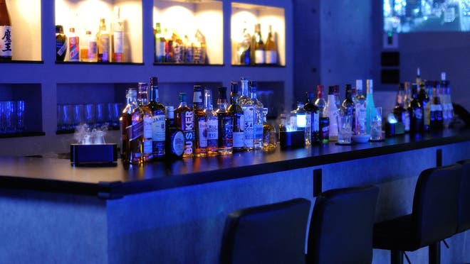 難波駅スグのバーカウンターありの広々スペースの写真5