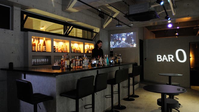 難波駅スグのバーカウンターありの広々スペースの写真4