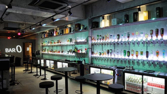 難波駅スグのバーカウンターありの広々スペースの写真7