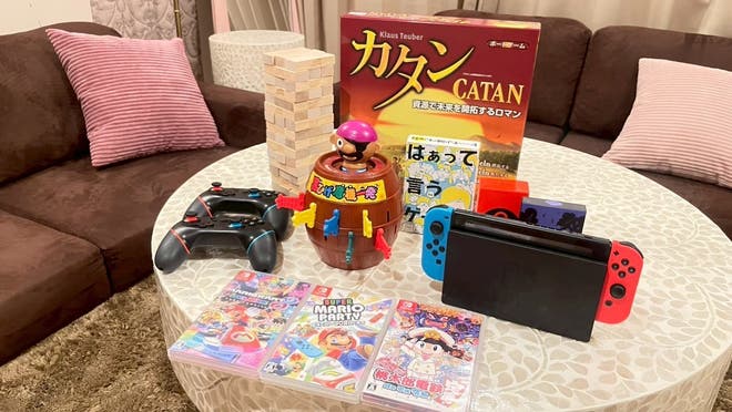 【要町4分/池袋9分】女子会・推し活に最適🎀大人かわいいラウンジ空間|白壁で撮影OK🌟55㌅TVで映画鑑賞🎥クリスマス🎄の写真3