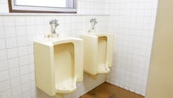 学校の廊下、トイレ|廃校をフロア丸ごとレンタル/撮影、映画、卒論の写真3