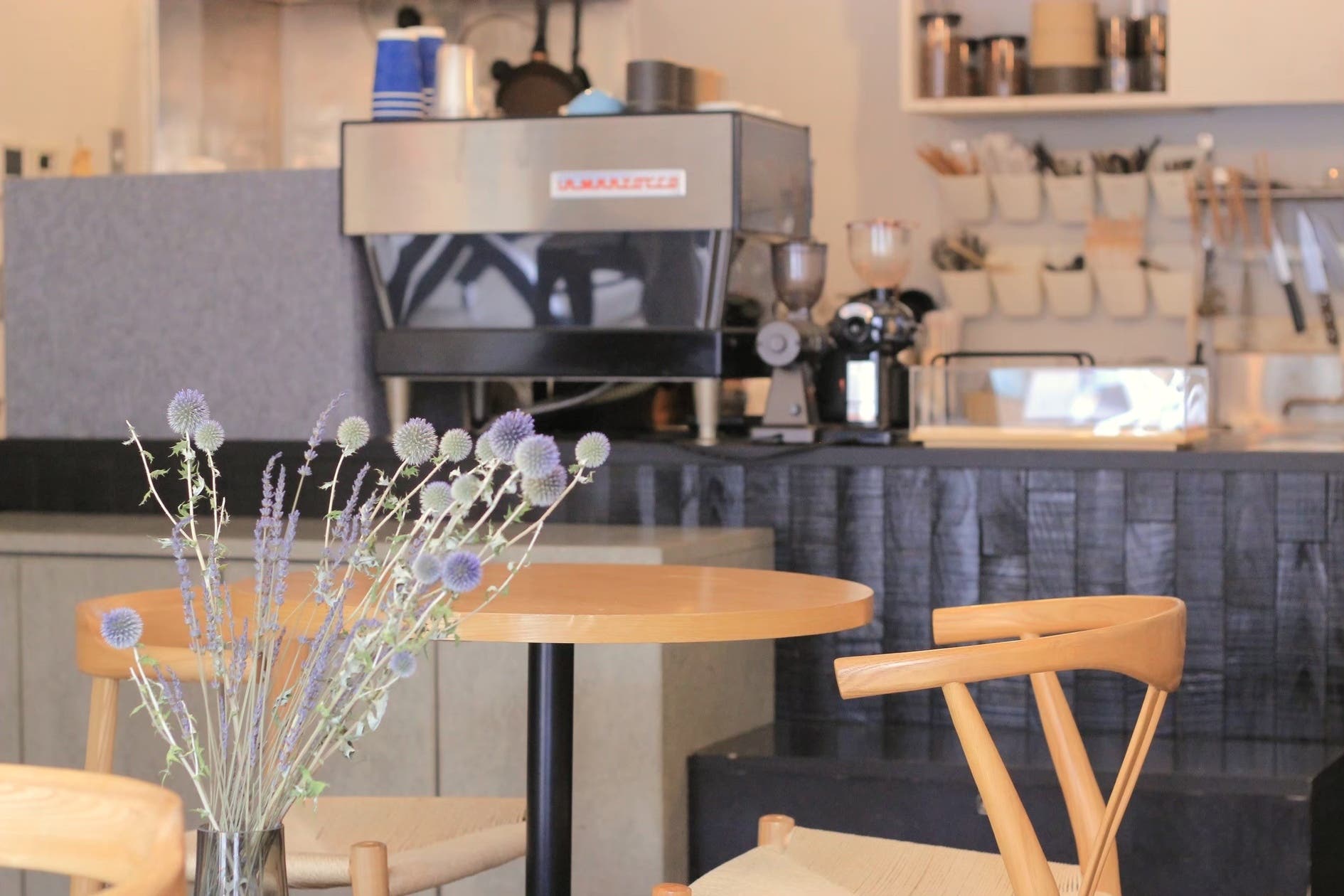 三軒茶屋の白を基調としたおしゃれなカフェを貸し切りでの写真7