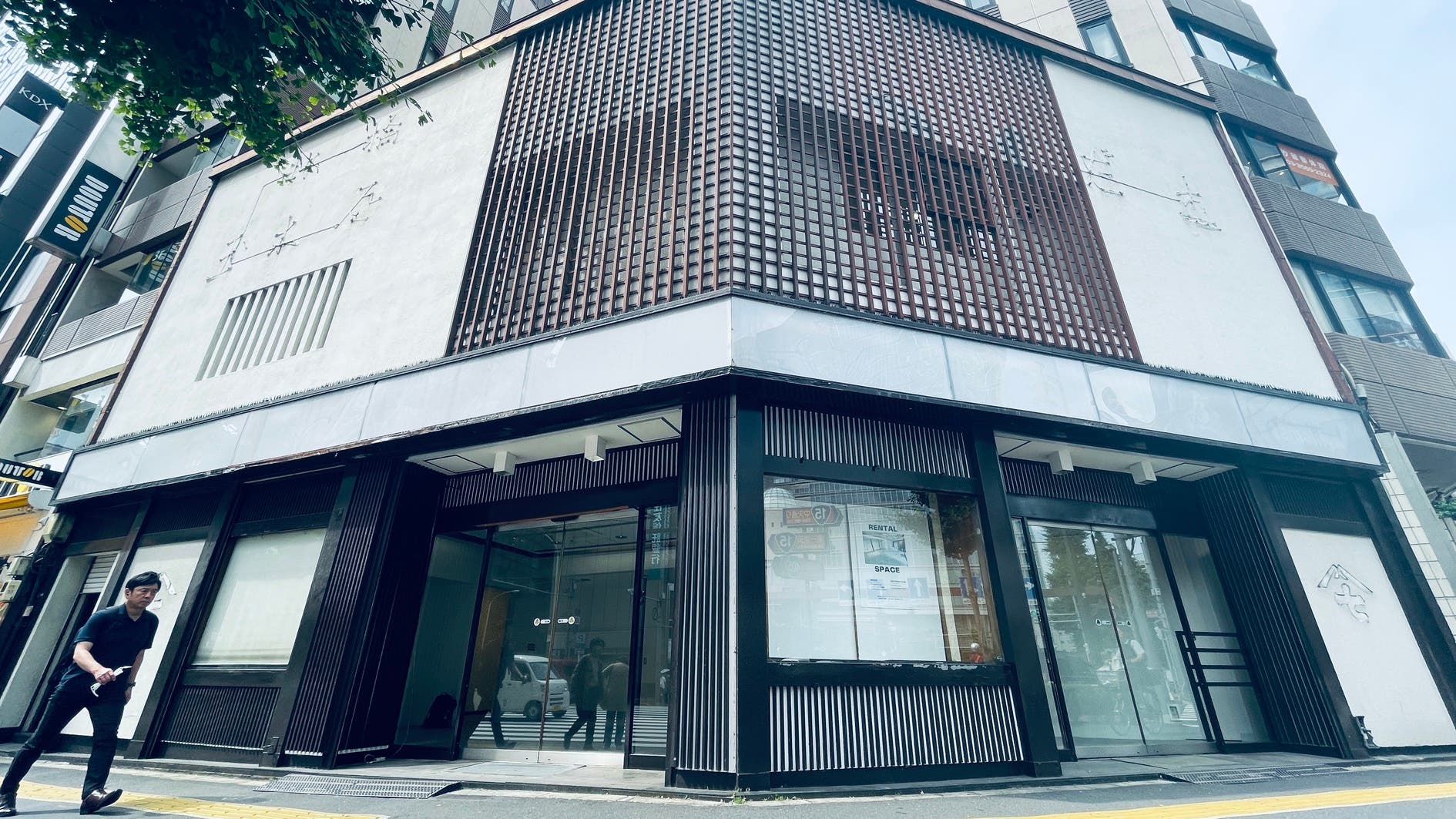 【新橋駅徒歩1分】銀座の入口当たる交差点にある、ポップアップイベントスペースの写真6