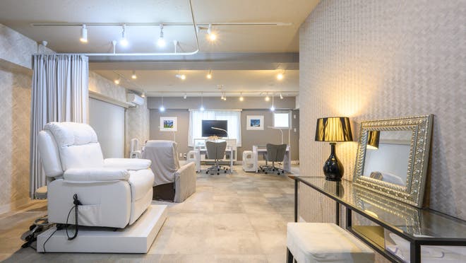 【秋葉原】あなたの“好き”でサロンワークをもっと自由に。フットスペース① (壁側)の写真2