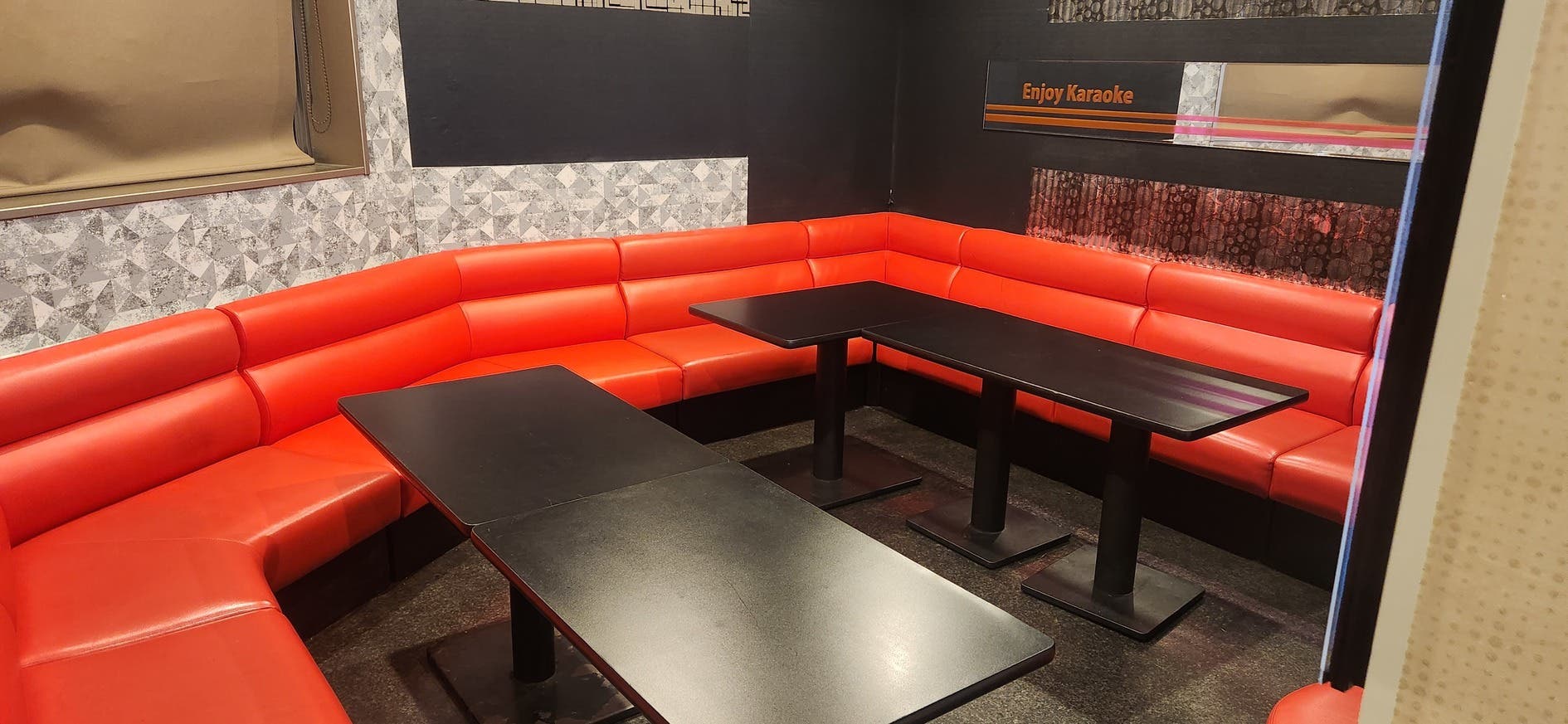 《5~6名用》会議・打ち合わせ用ルーム【サイズM】（禁煙）の写真3