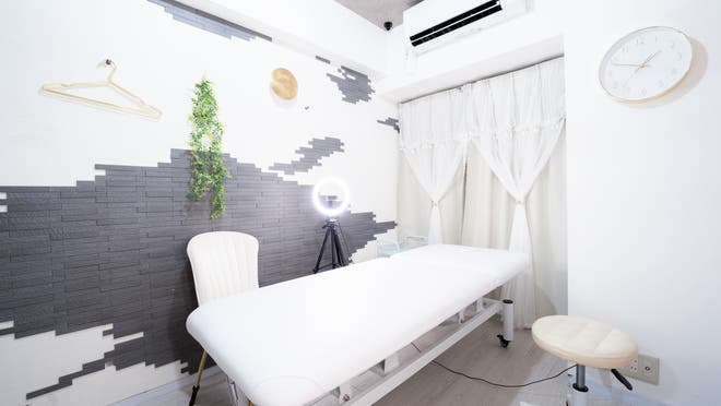 昇降ベッド導入✨«閑静な都庁方面»1対1に施術最適✨完全個室♪エステ|ヨガ|整体|マッサージ|光WiFi✨の写真8