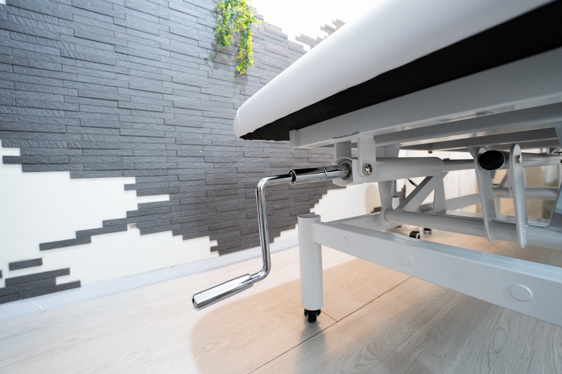 昇降ベッド導入✨«閑静な都庁方面»1対1に施術最適✨完全個室♪エステ|ヨガ|整体|マッサージ|光WiFi✨の写真6