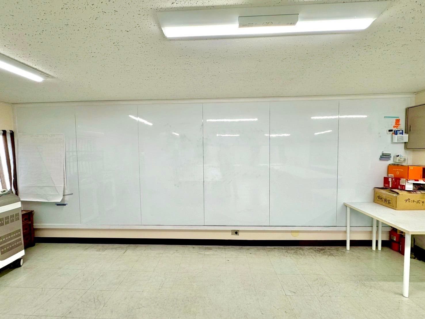 🎉【早朝割引実施中！】経堂駅から徒歩5分｜30名規模の会議・研修・セミナー・パーティに使える多目的スペースの写真3