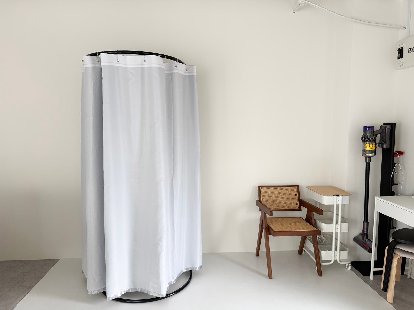 【箱崎駅 徒歩5分】白基調のシンプルなフォトスタジオ・白ホリ✨撮影・ヨガ・ピラティス・ベビマの写真18