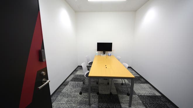 【堺筋本町駅直結】4名利用/Aタイプ/貸会議室/web会議/打ち合わせ/コワーク等の写真4