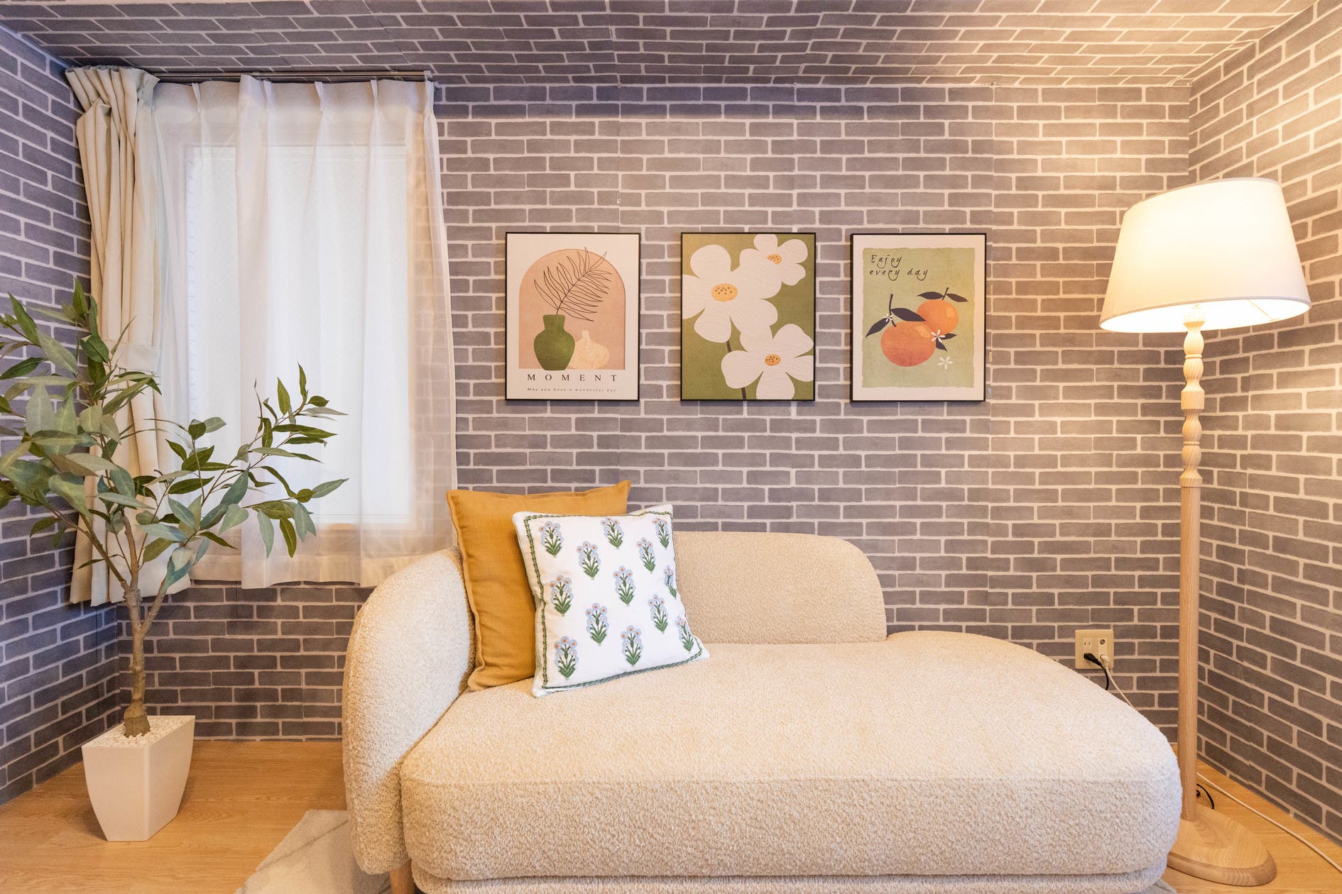 🍈【京都駅3分好立地】🚃ゴミ捨て無料🧹大人気ゲーム機🎮/女子会/ママ会/推し活✊撮影📸/映画鑑賞🎬️ビジネス/会議の写真3