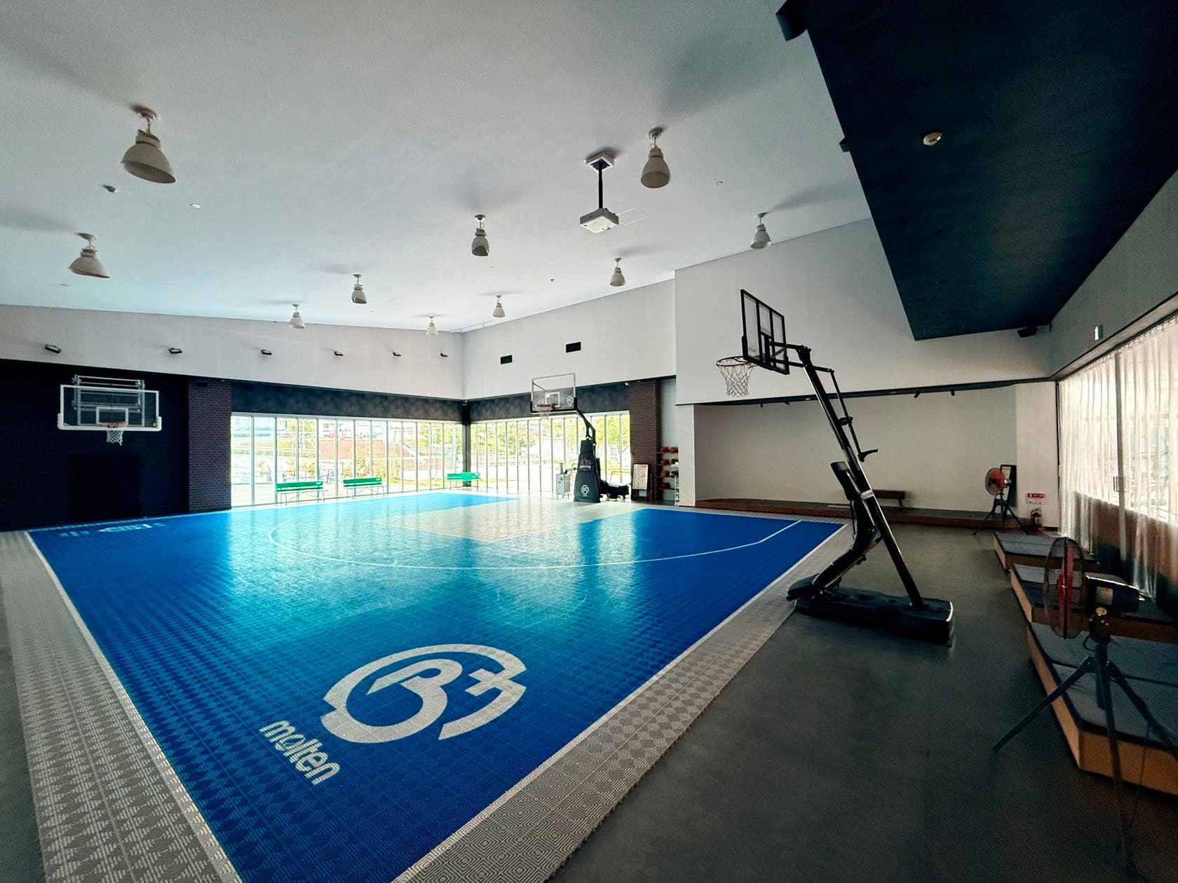 【充実したカフェ貸し切りプラン】ブランチ大津京内バスケットコート併設の路面カフェの写真11