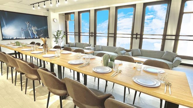 【京都駅7分】2025年7月オープン!32名着席OK🛋100㌅プロジェクター🎬歓送迎会・女子会に🎉会議・交流会・上映会にも🧳の写真2